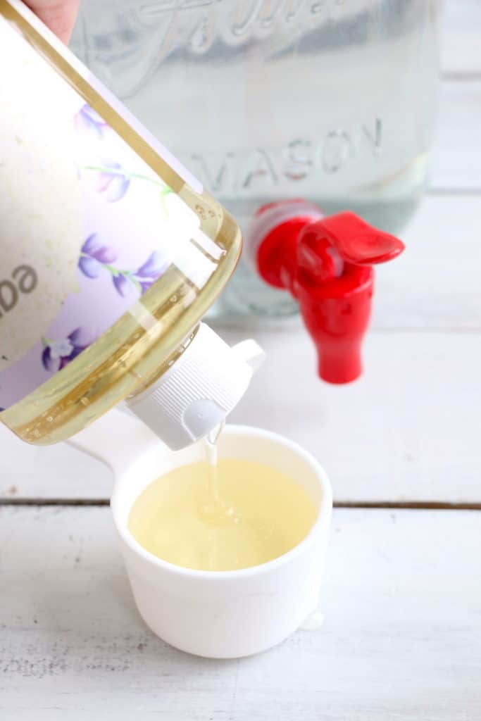 Homemade Liquid Laundry Detergent - Inspirational Momma