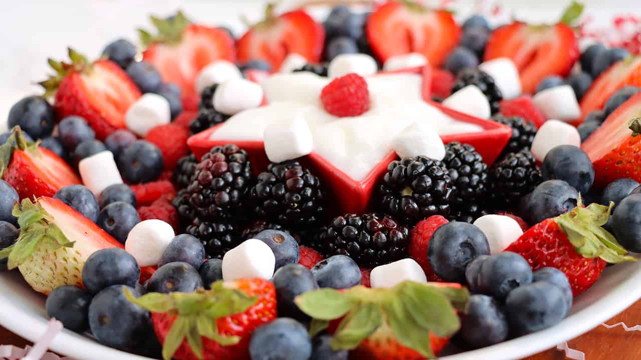 4th of July Fruit Tray - Inspirational Momma