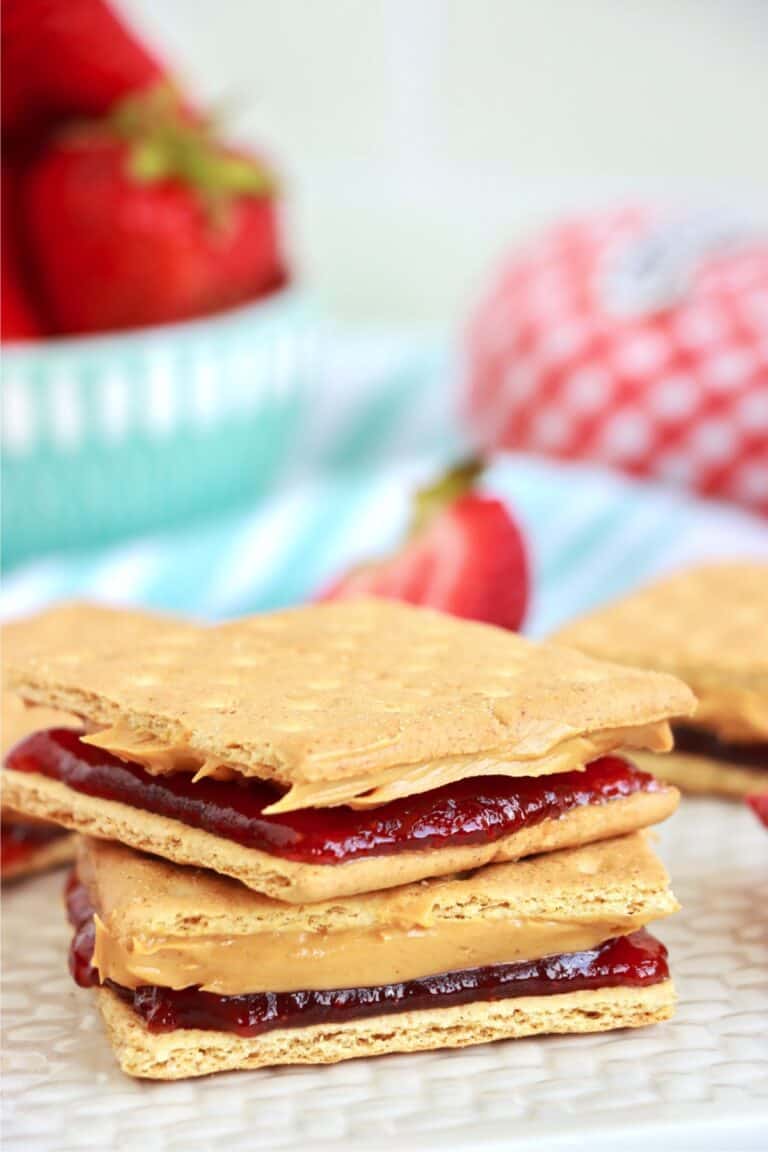 Peanut Butter and Jelly Graham Crackers - Inspirational Momma