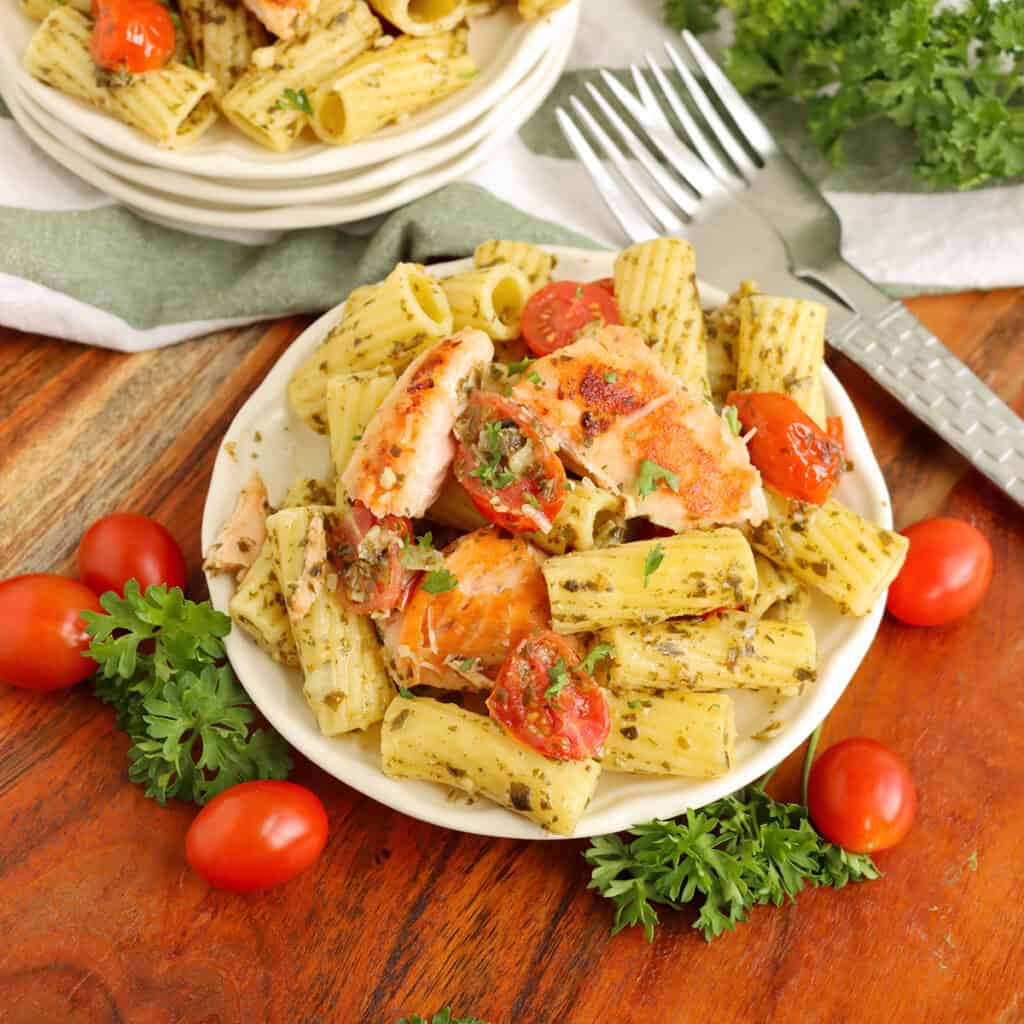 Salmon and Pesto Pasta - Inspirational Momma